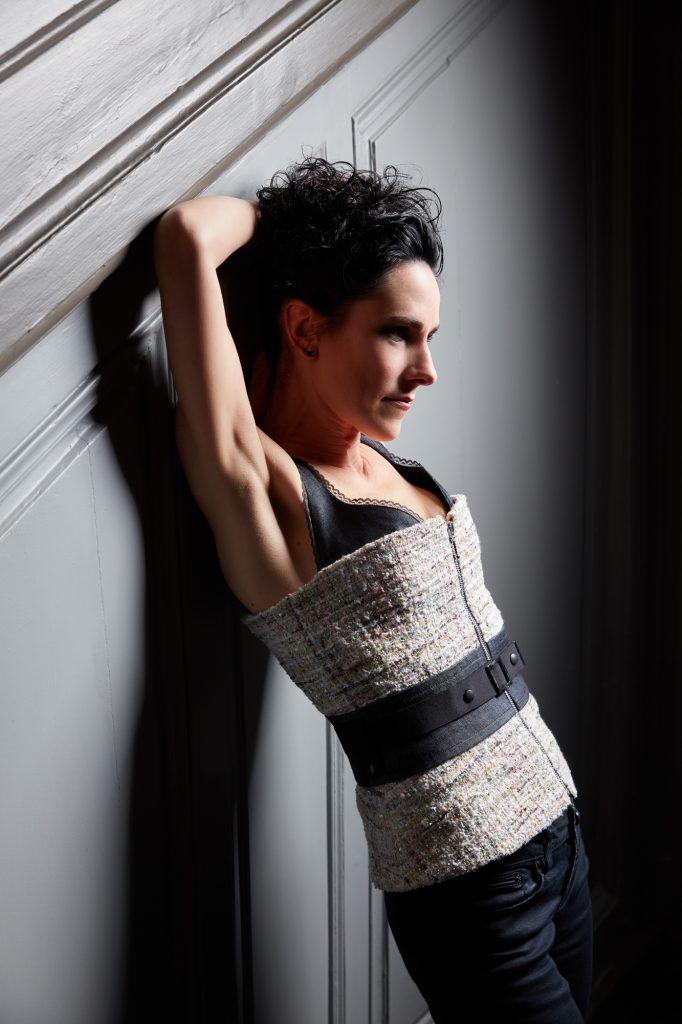 Angélique François • Autour du Chapeau